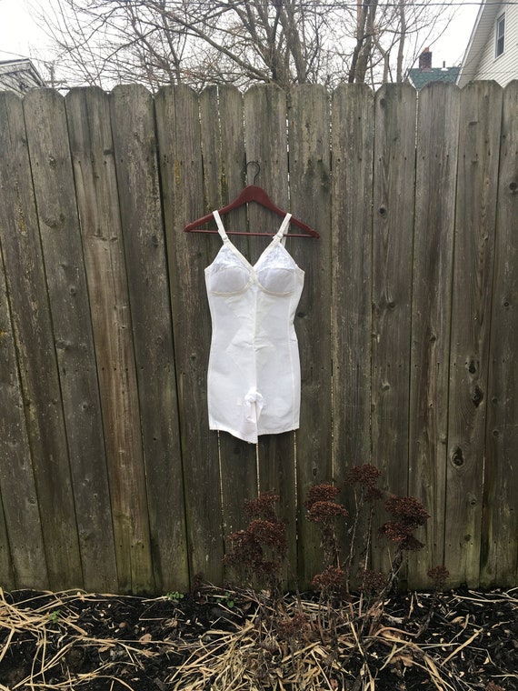 Vintage 50's Sears White Bullet Bra Cup See Thru Ling… - Gem
