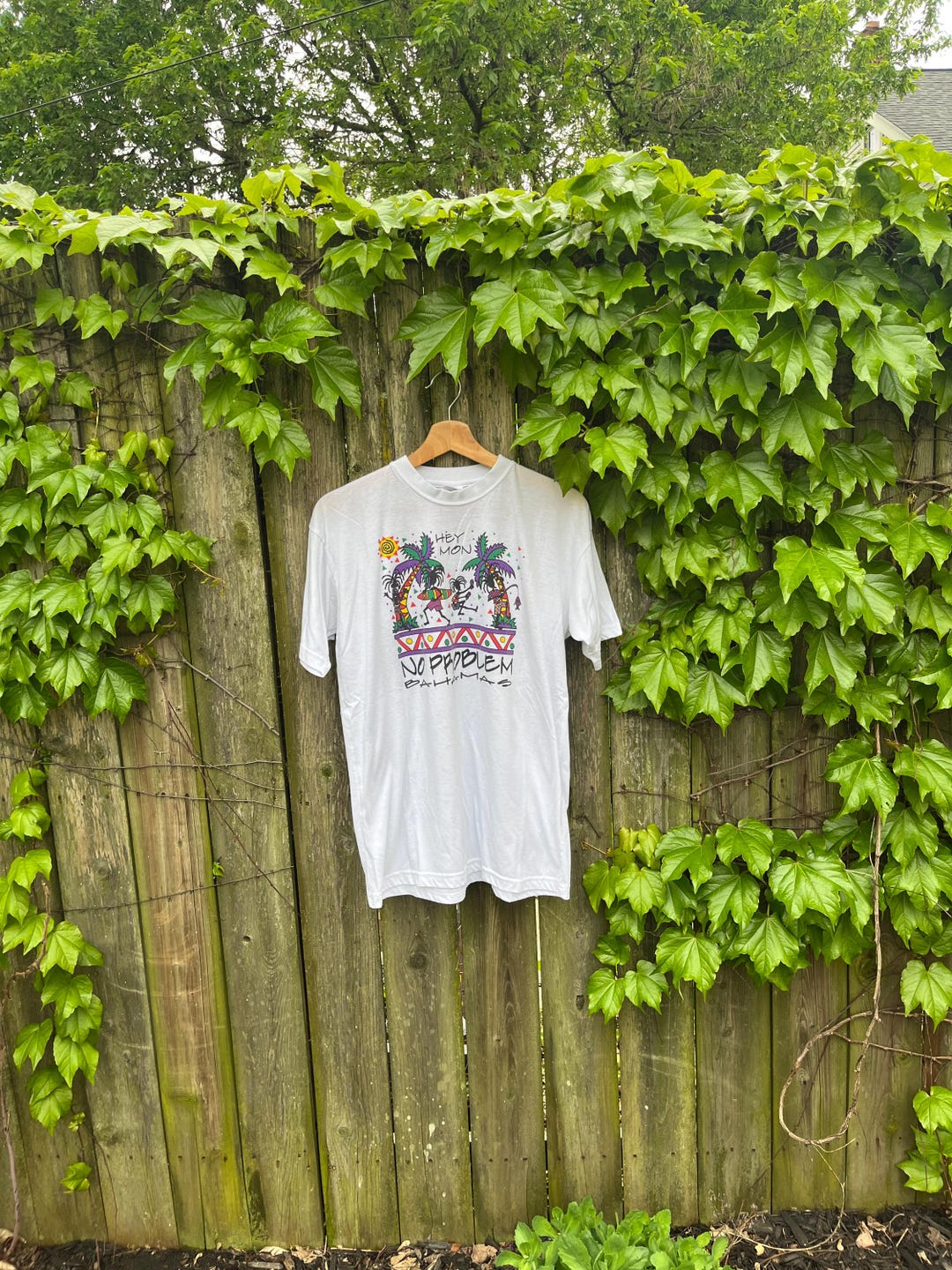 Vintage 90's Bahamas Hey Mon No Problem Relax in Paradise White Short ...