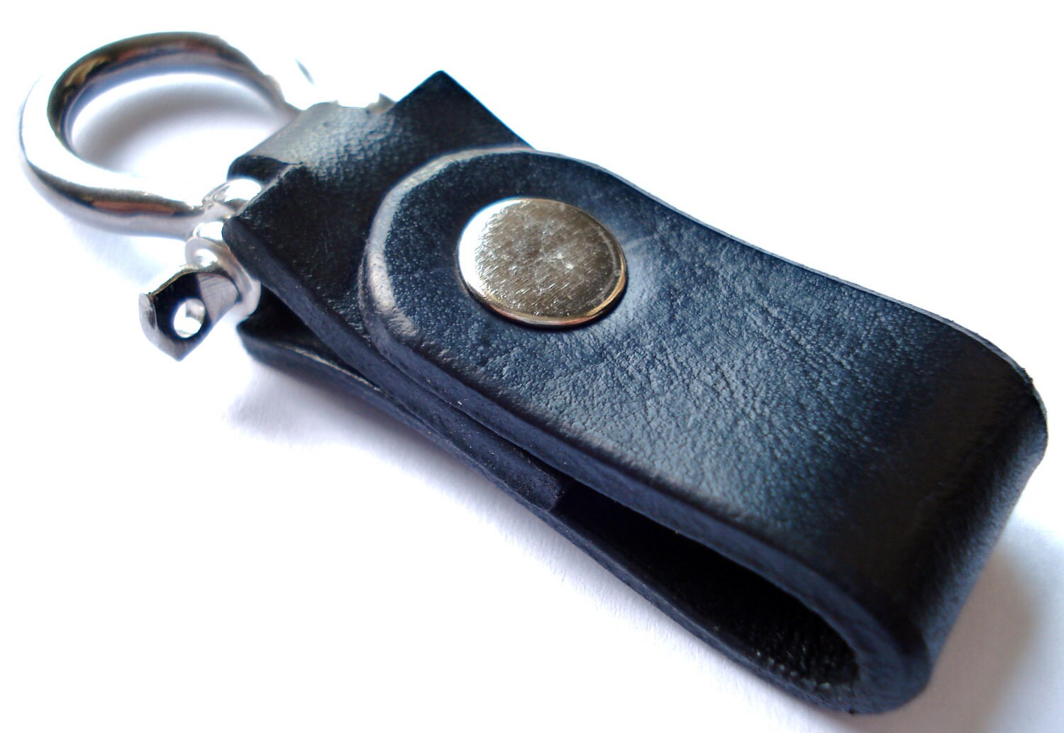 Customizable Leather Shackle Keychain | Etsy