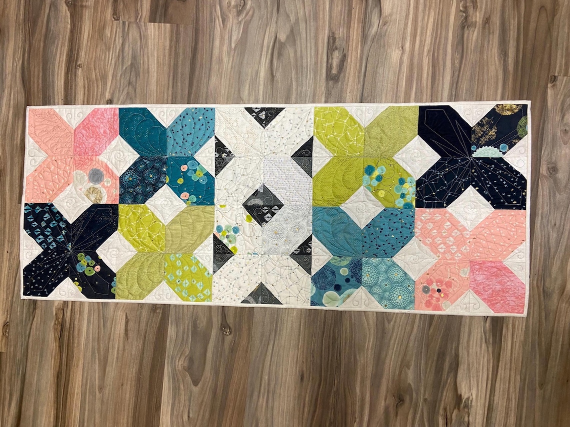 Modern Look X Marks the Spot Table Runner - Etsy
