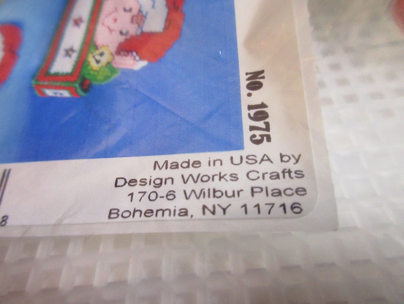 Design Works Crafts Plastic Canvas Elf Coaster Set Christmas Craft Cute ...