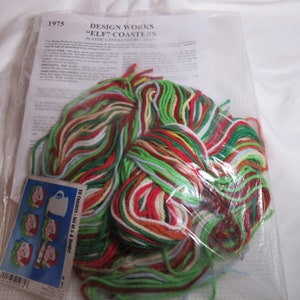 Design Works Crafts Plastic Canvas Elf Coaster Set Christmas Craft Cute ...