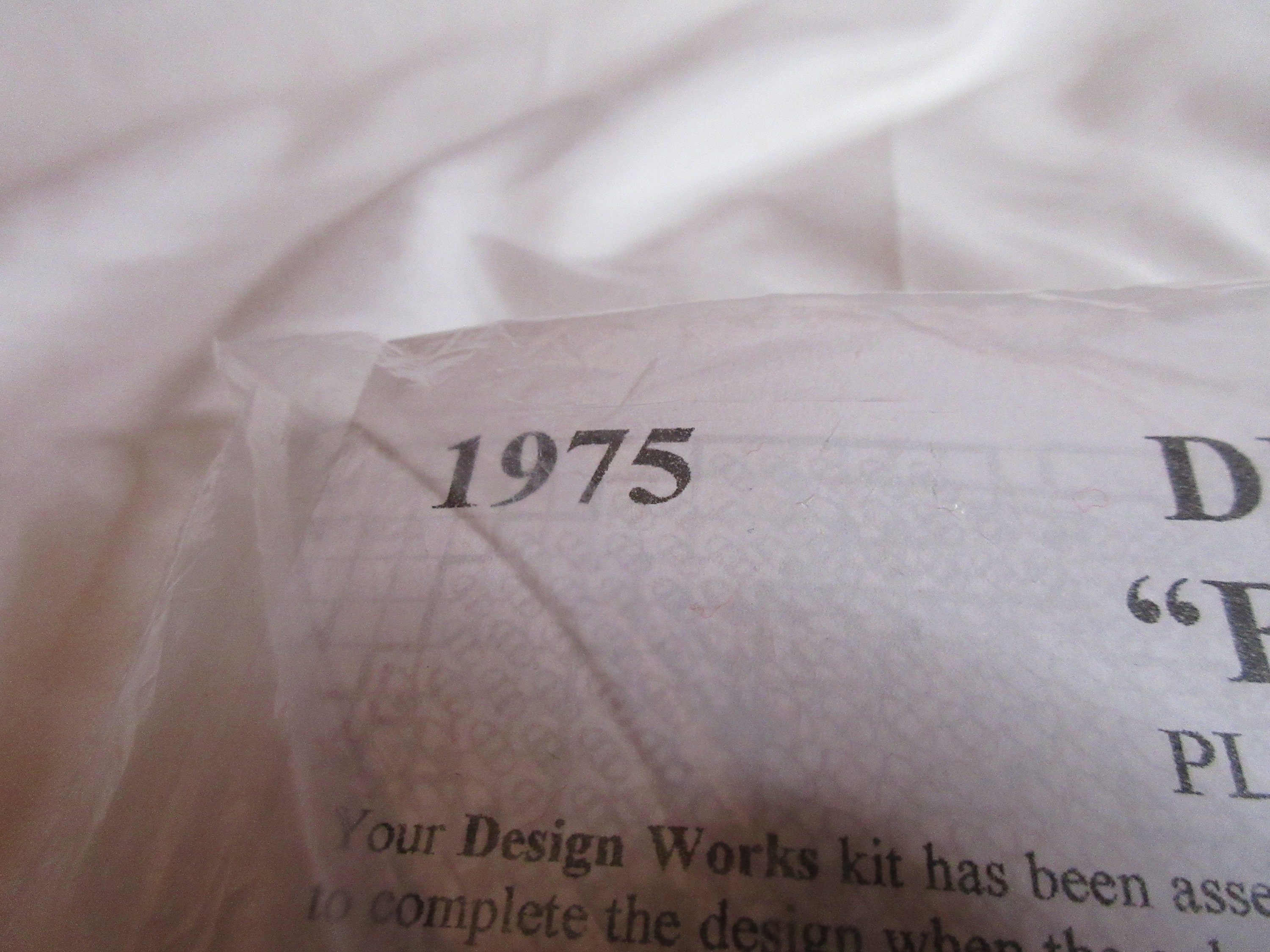 Design Works Crafts Plastic Canvas Elf Coaster Set Christmas Craft Cute ...