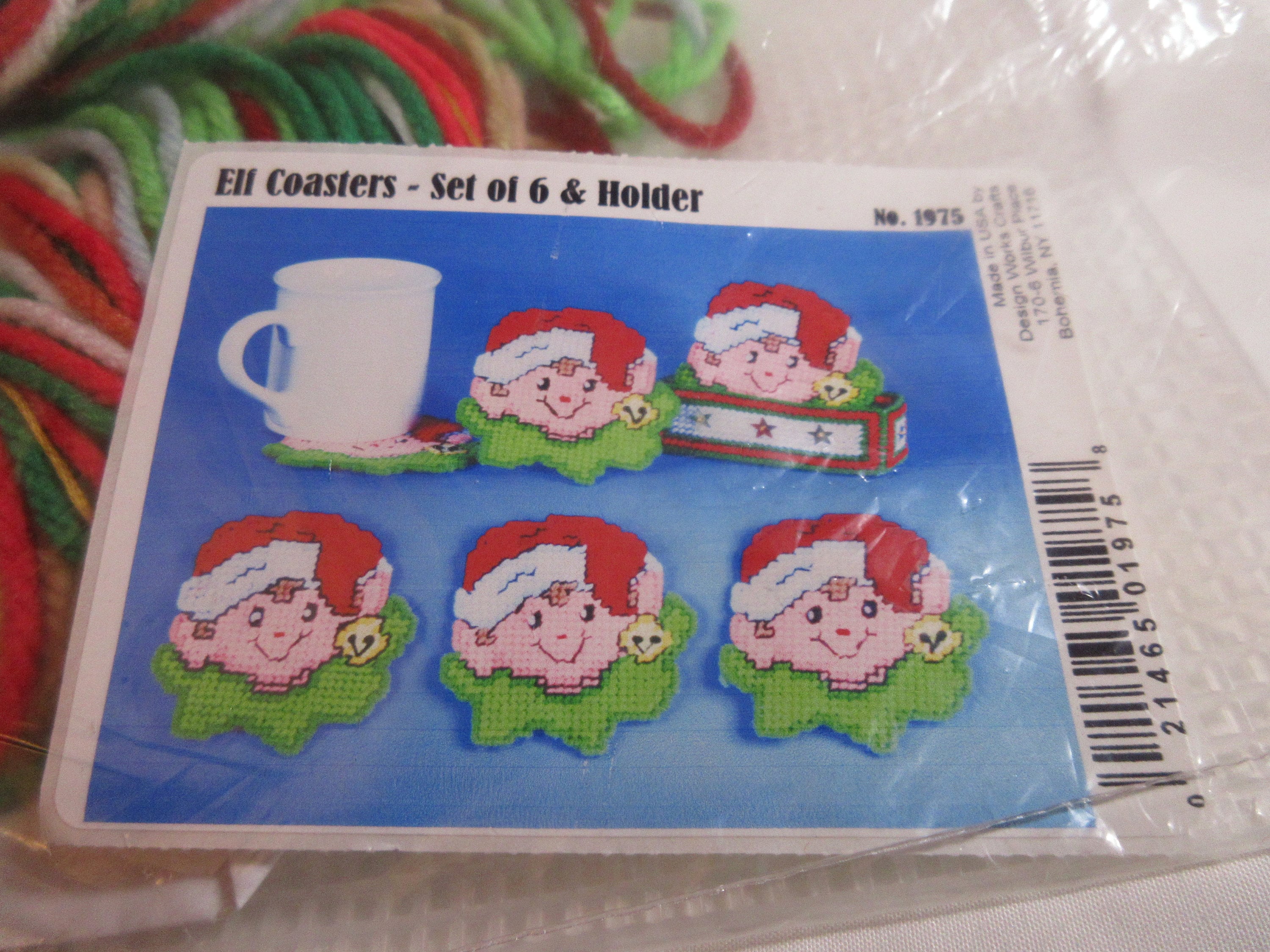 Design Works Crafts Plastic Canvas Elf Coaster Set Christmas Craft Cute ...