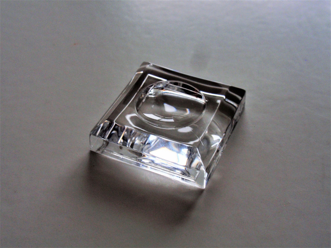 Egg Stand for Quail Egg, Clear Acrylic Square Display Stand, Sphere ...