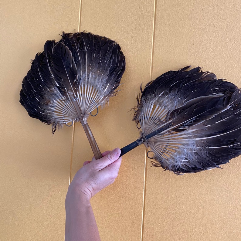 1920s flapper fans turkey feather hand fans set of two | Etsy
