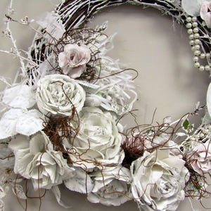 White Floral Vine Wreath Wall Decor Embellished Plaster Painted Dipped ...
