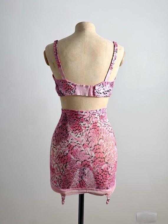 Vintage Hollywood Vassarette 1950s Hot Pink and Black… - Gem