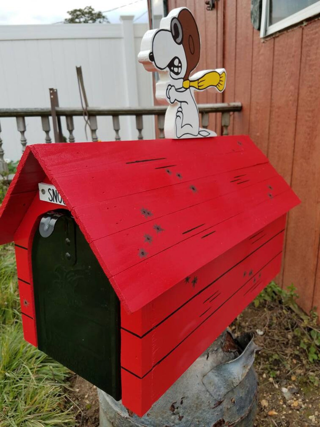 Snoopy Flying Ace Mailbox. (MAILBOX INCLUDED) - Etsy