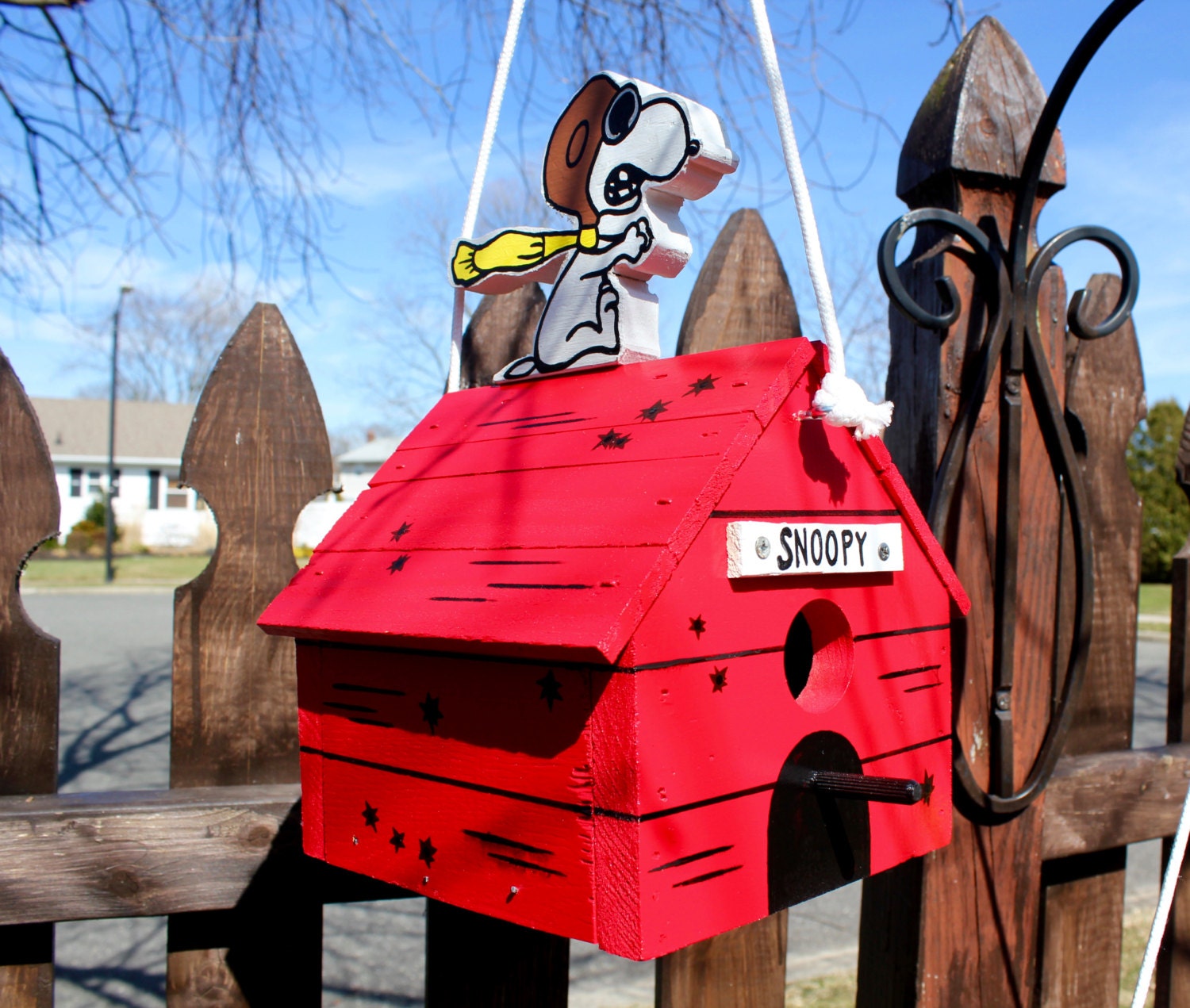 Snoopy Flying On Doghouse