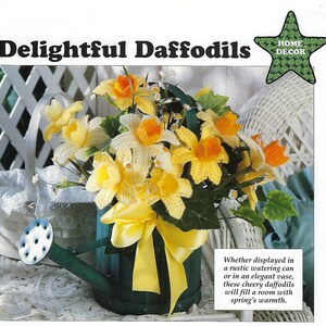 Sunflower Table Set & Delightful Daffodils Plastic Canvas Pattern ...