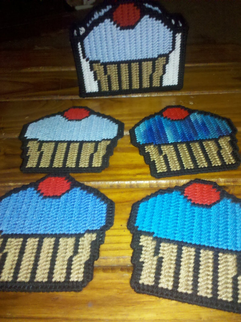 MADE TO ORDER Plastic Canvas Cupcake Coasters - Etsy