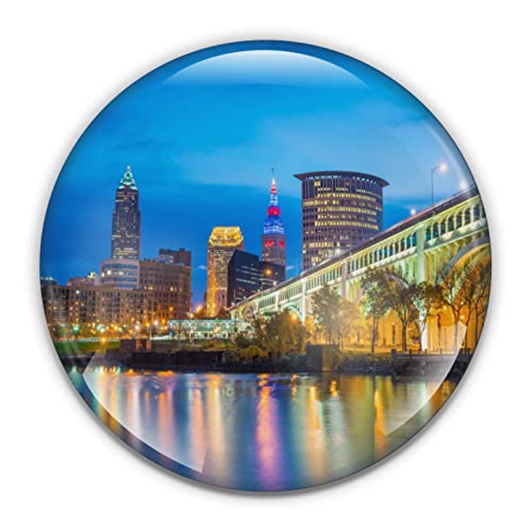 Cleveland Ohio Paperweight in Gift Box, 3 Inch Crystal Dome, Perfect ...