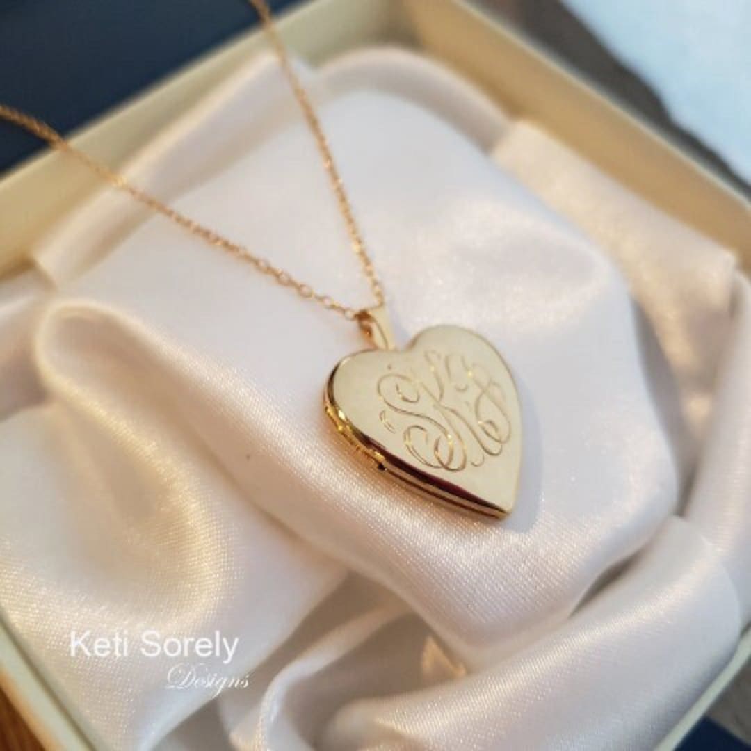Heart Locket Necklace With 2 Photo Holders, Engrave It With Monogram ...
