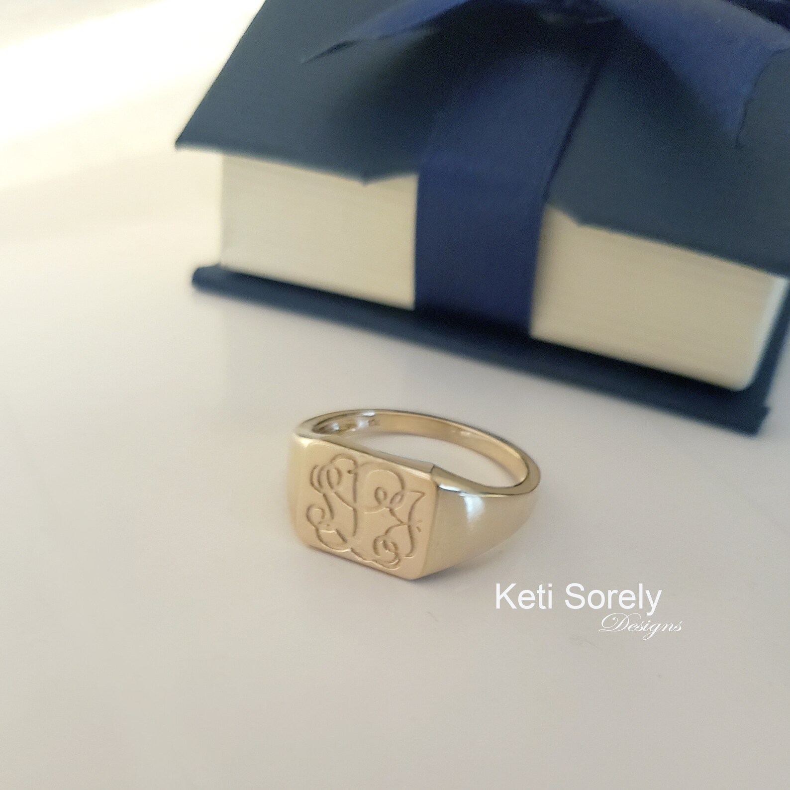 10K 14K or 18K Solid Gold Rectangle Shaped Signet Ring With - Etsy
