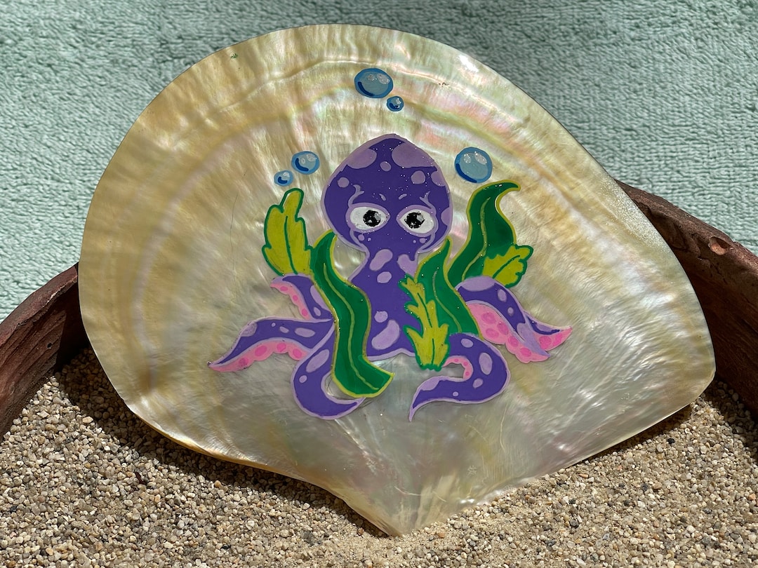 NEW Hand-painted Gold-lip Oyster 1/2 Shell, Polished Mother of Pearl ...