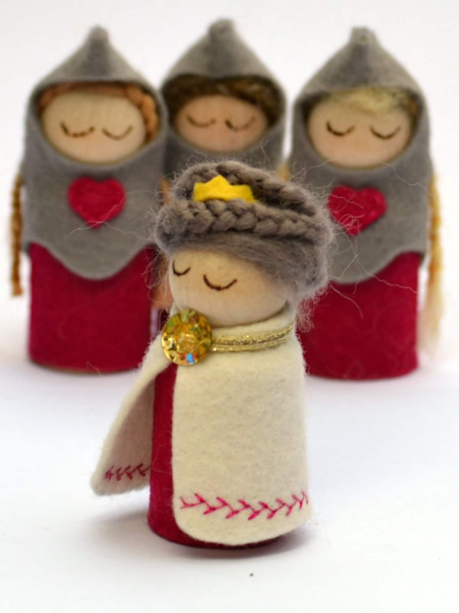 Queen & Knights Pattern Template Waldorf Inspired Felt Royal - Etsy