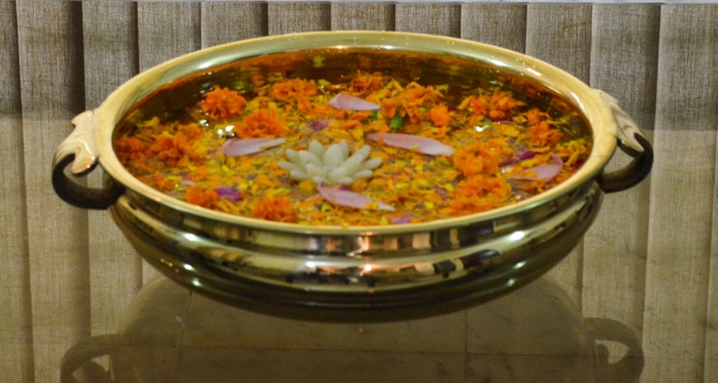 Brass Urli Pot || Uruli Bowl in Plain Design for Home, Hotel/office ...