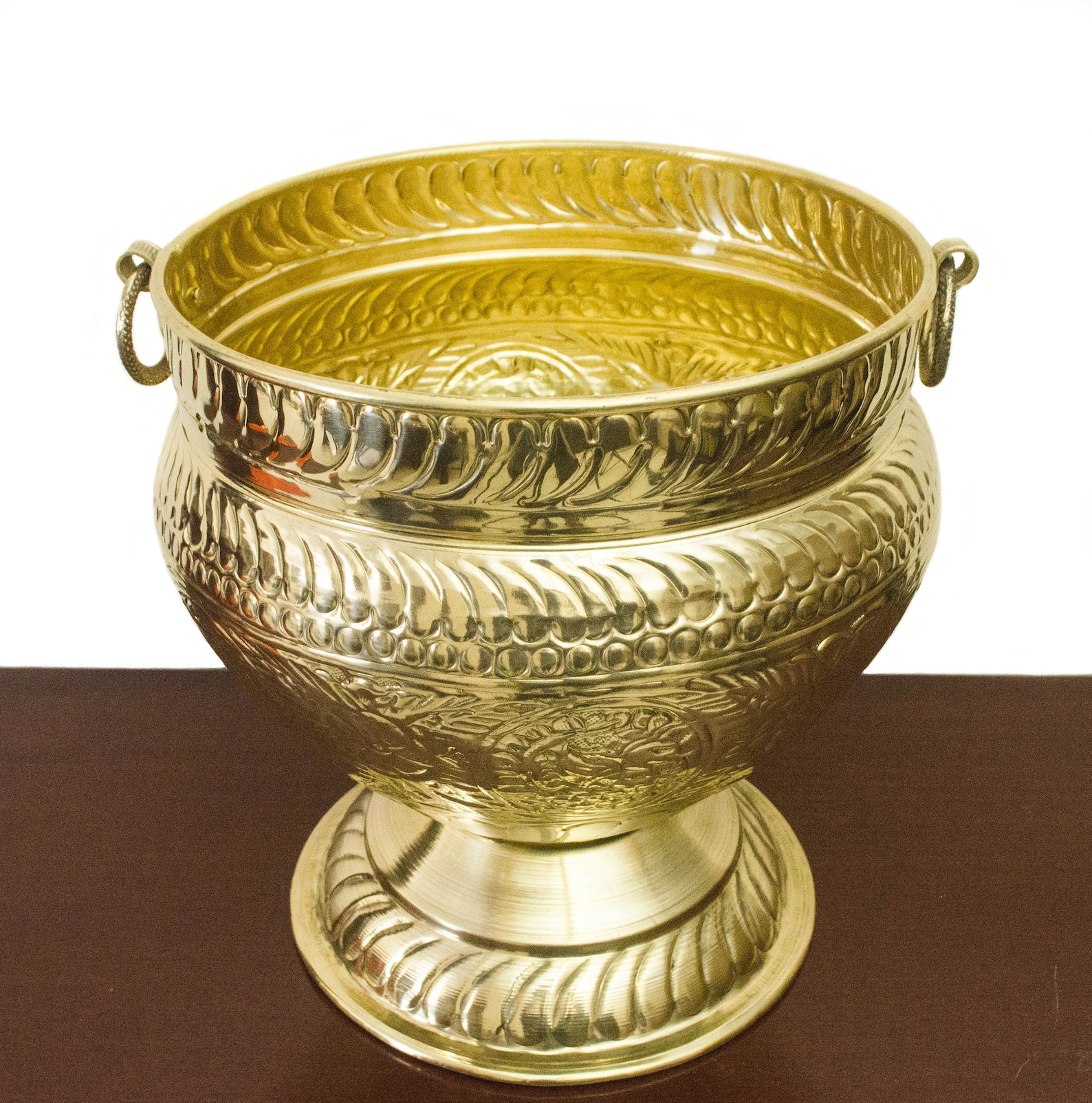 Mangala Snanam || Brass Planter || Plant Container || Flower Pot ...