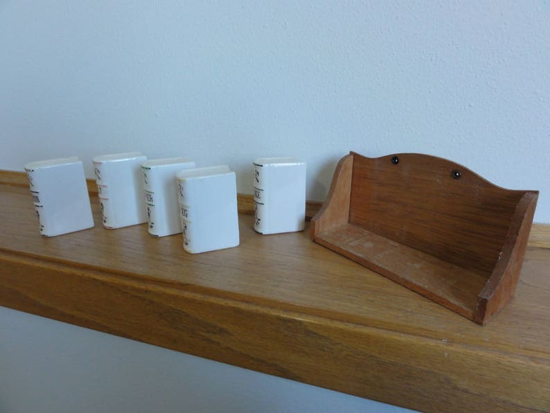 Vintage Spice Rack Set of 5 Book-Style Spice Containers with | Etsy