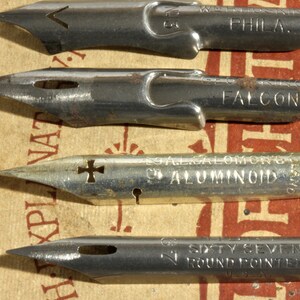 Plastic Nib Container Full - Assortment of Vintage Dipping Pen ...