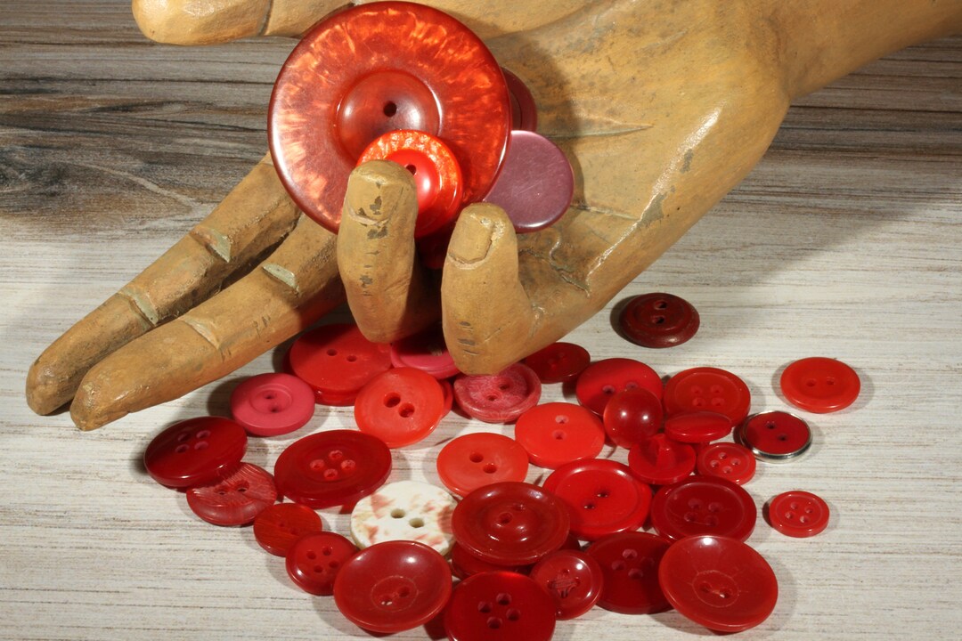 Vintage 1960's Red Buttons Bulk Buttons Sewing/Knitting Clothing ...