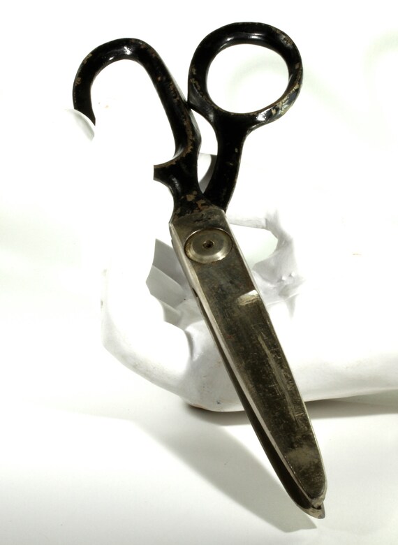 Industrial Pinking Shears