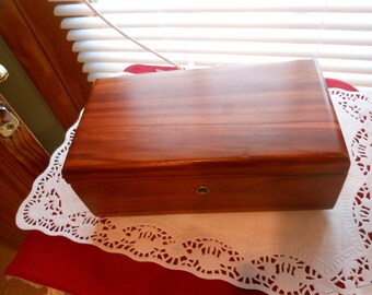 Small Cedar Jewelry Box - Etsy