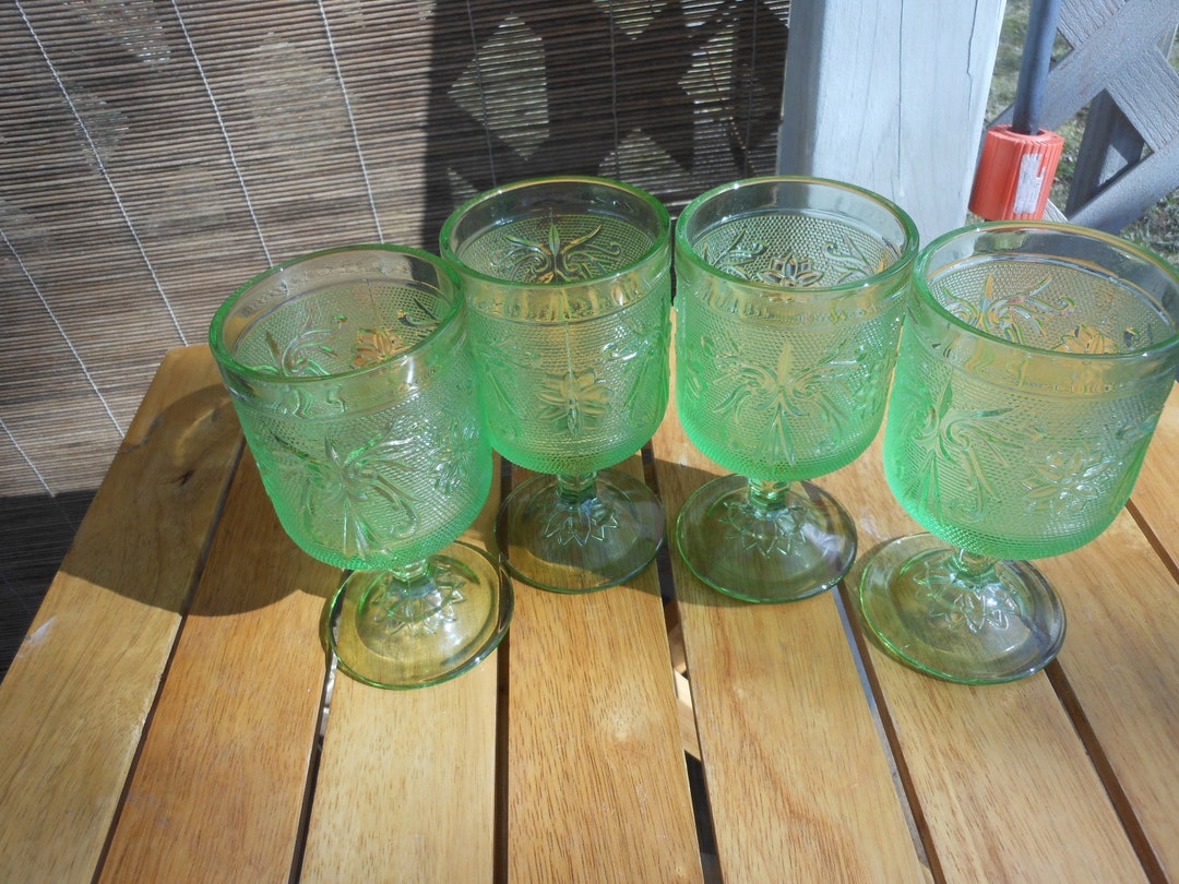 Four Green Sandwich Glass Goblets - Etsy
