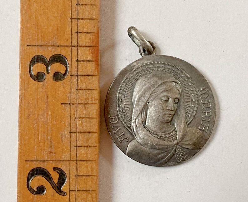 1904 Ava Maria Silver Medal/pendant With Enameled Letters, 1" Diameter ...