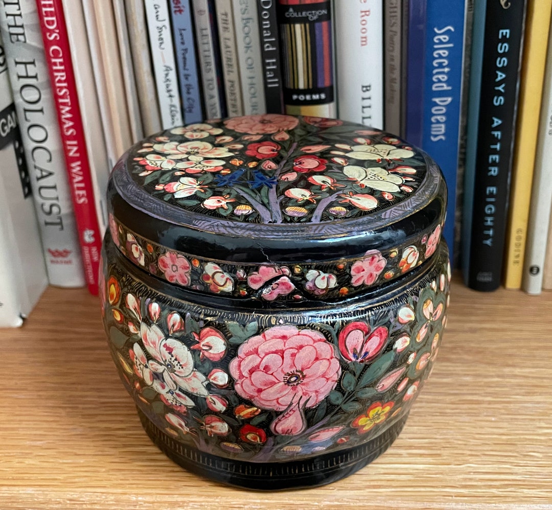 Vintage Kashmir Paper Mache Lacquer Box With Brass Lining, for Tobacco ...
