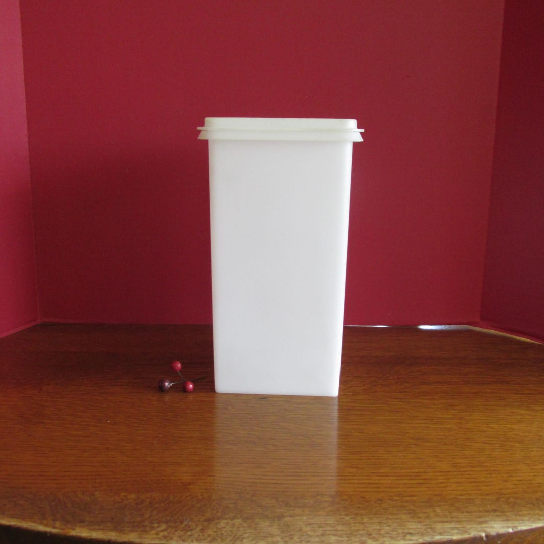 Vintage Tupperware Cracker Keeper No 1314 & 1316 - Etsy