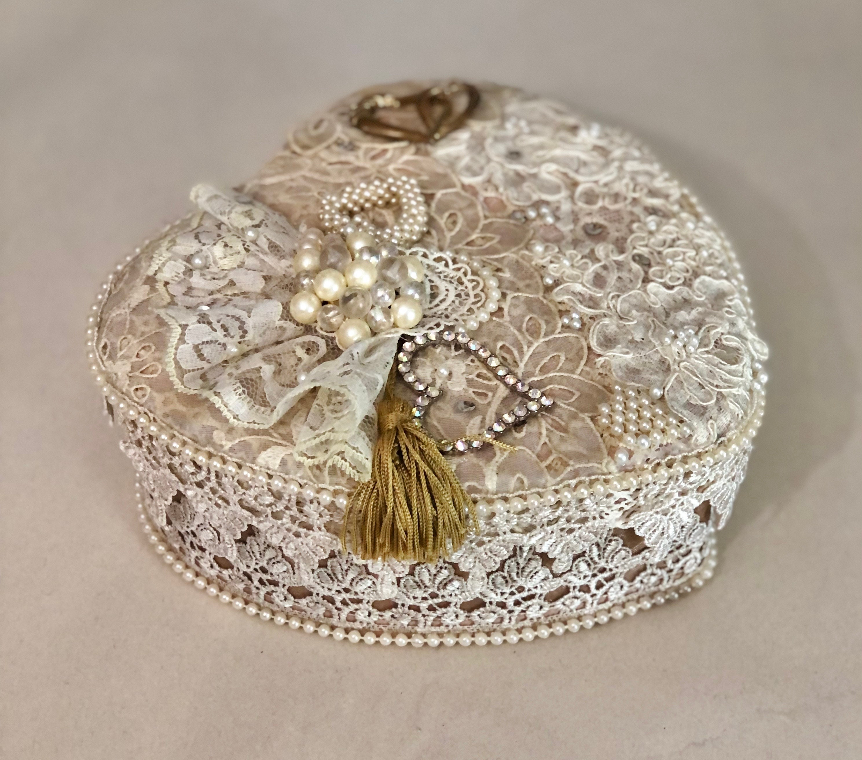 Beautiful Victorian Box With Vintage Lace and Vintage Jewelry - Etsy