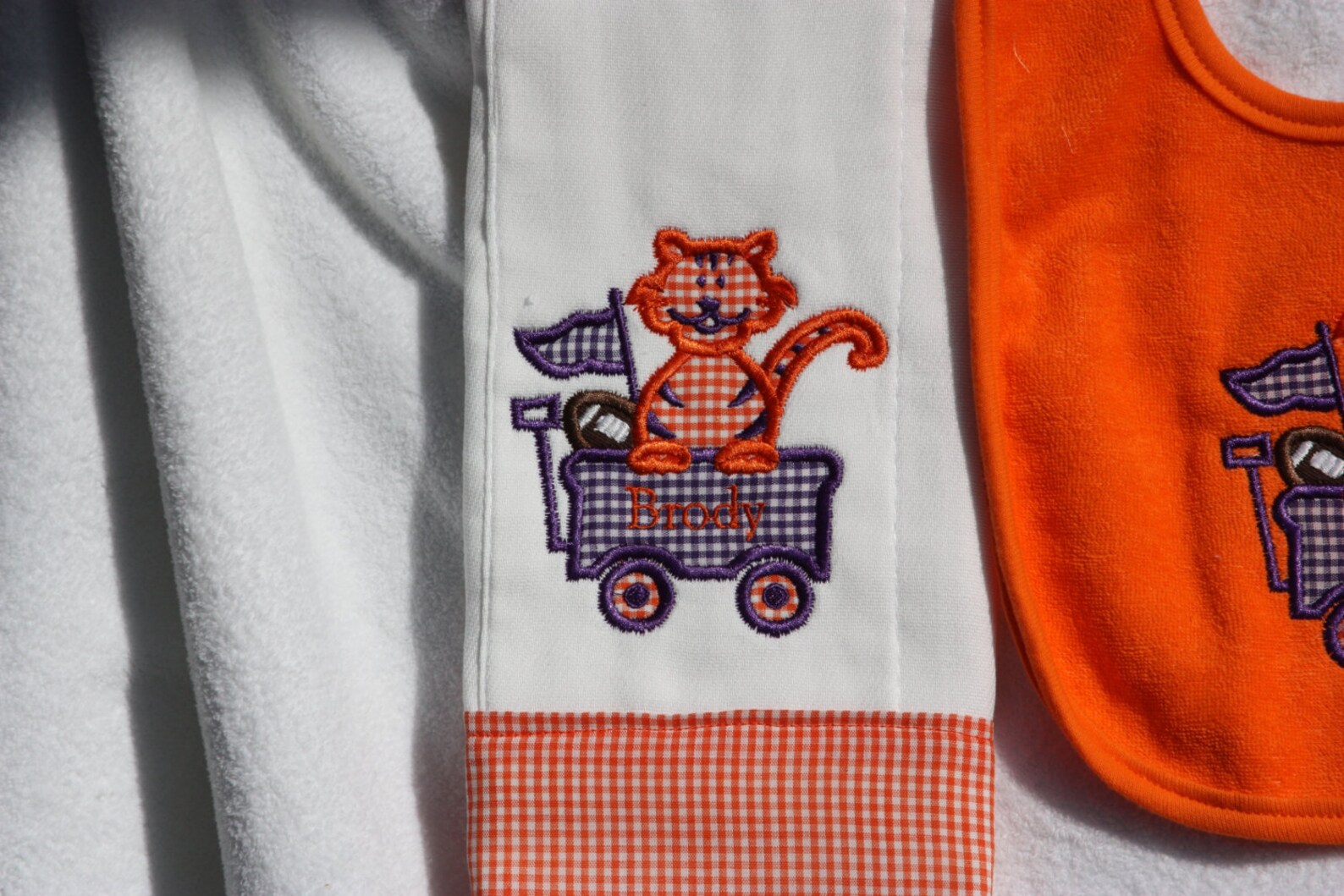 Clemson Tiger in a Wagon Burp Cloth and Bib - Etsy