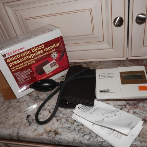 Vintage Blood Pressure Monitor - Etsy