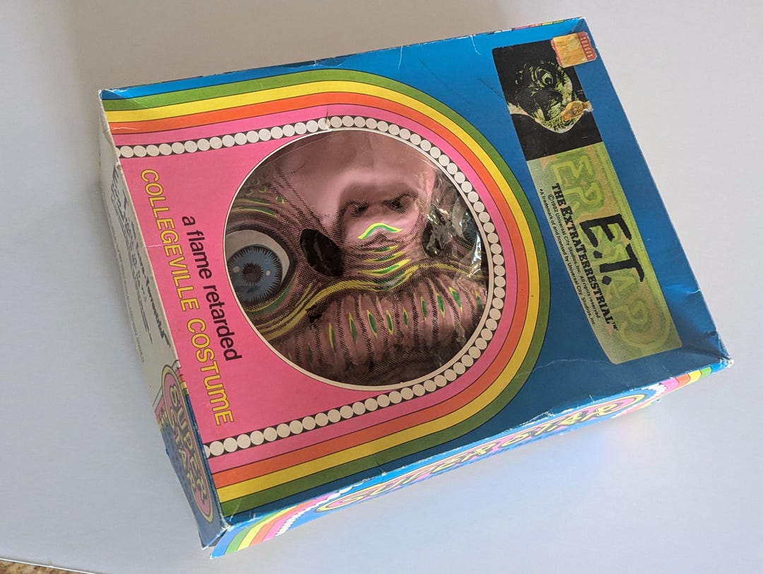 1982 E.T. Costume Set Child's Small Size 4-6 Plus ET Trading Card Set ...