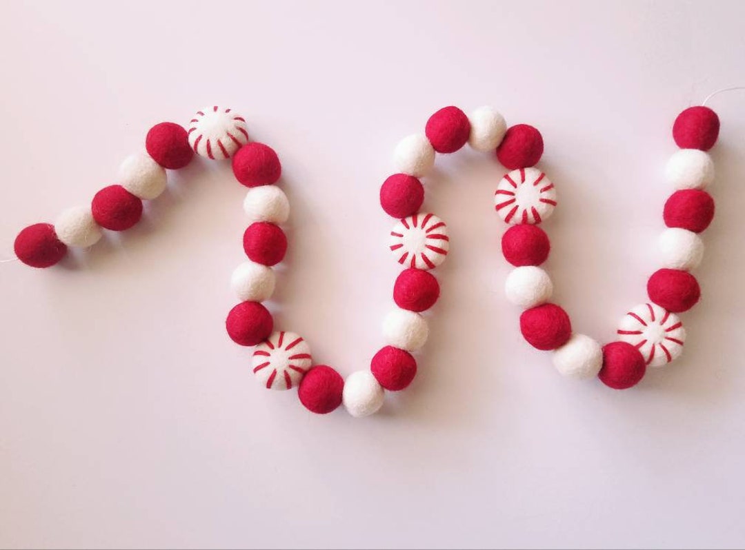 Peppermint Ball Garland , Christmas Ornaments, Mint Felt Garland ...
