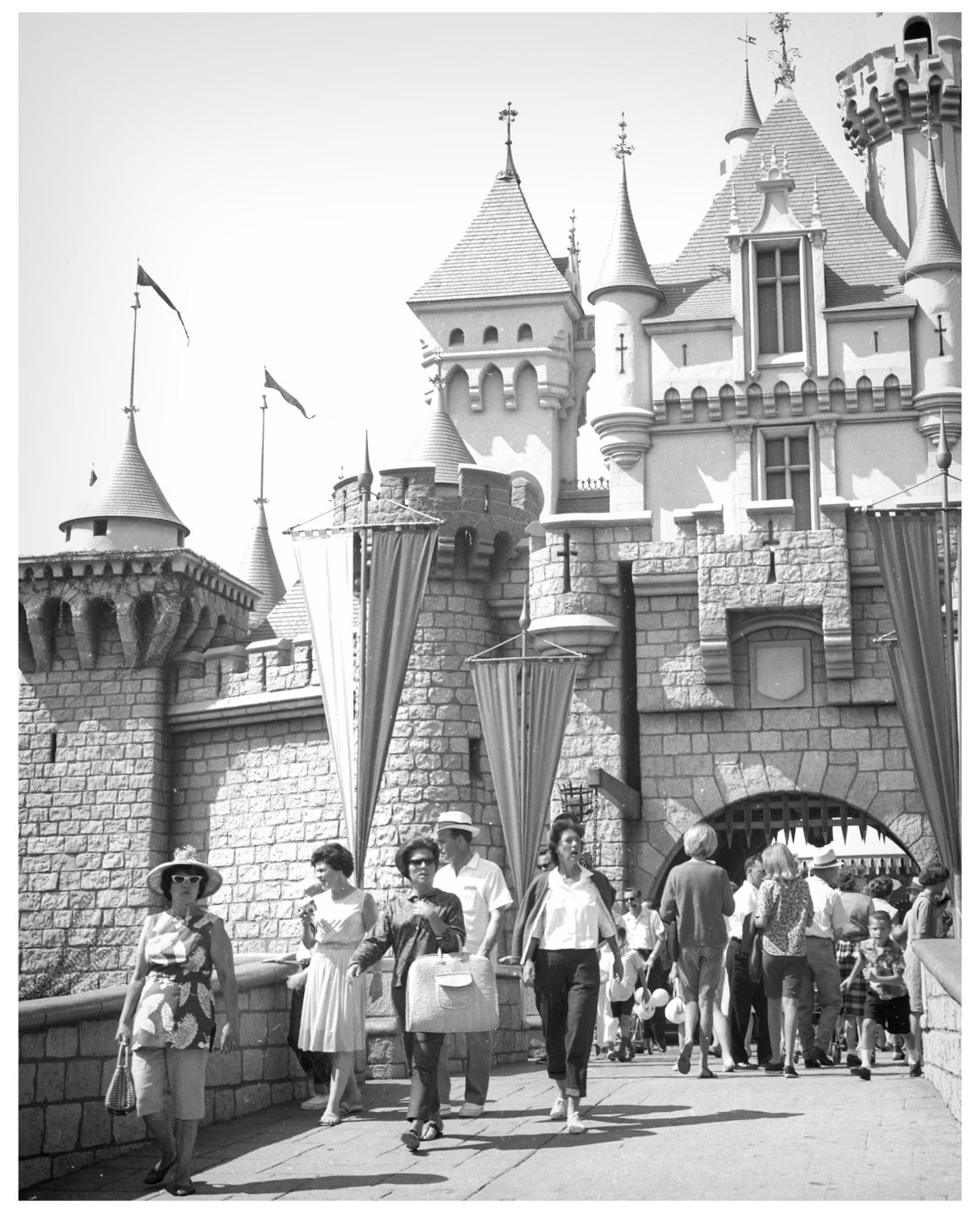 Vintage Disney Late 50s or Early 60s Crowd Sleeping Beautys Castle 8x10 ...