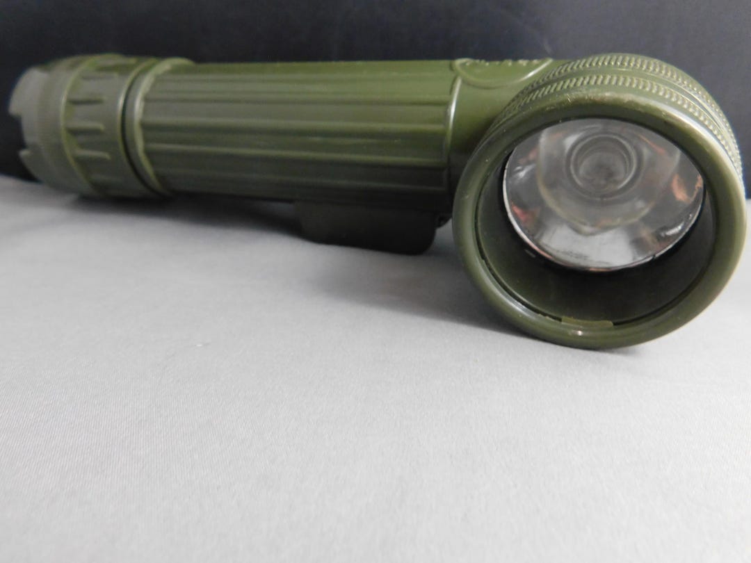 Vintage Collectible Military Style TL-122 Flashlight - Etsy