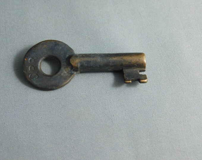 Canadian Pacific Railway ( CPR ) Brass Barrel Car Key 1 1/4" - Etsy