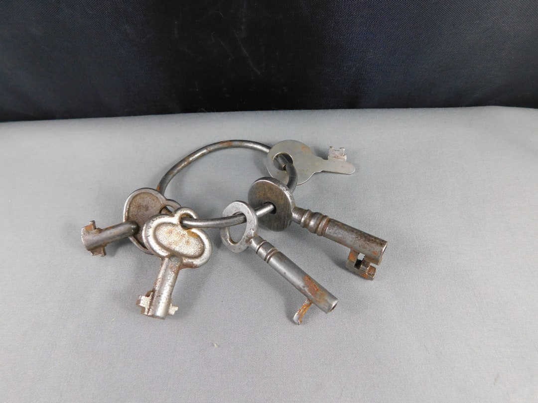 Antique Open Barrel Rare Skeleton Keys Tab W/ Hollow Barrel, Skeleton ...