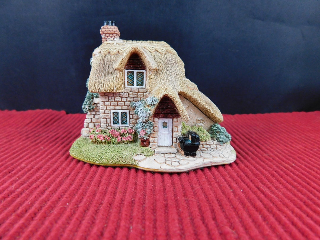 1994 Vintage Lilliput Lane APPLEJACK COTTAGE, Miniature Cottages ...