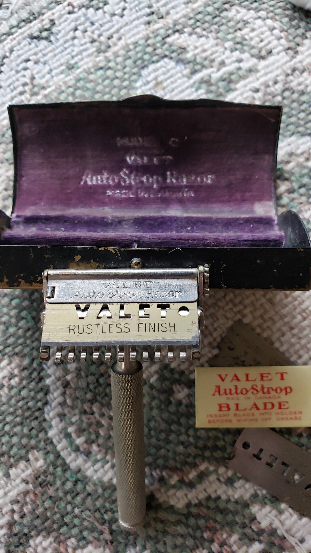 Vintage Valet Auto Strop Razor Model C Made in Canada With 1 New Blade ...