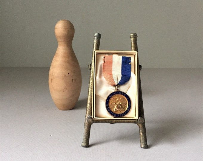 Vintage High Score Award Medal New York Bowling Association - Etsy
