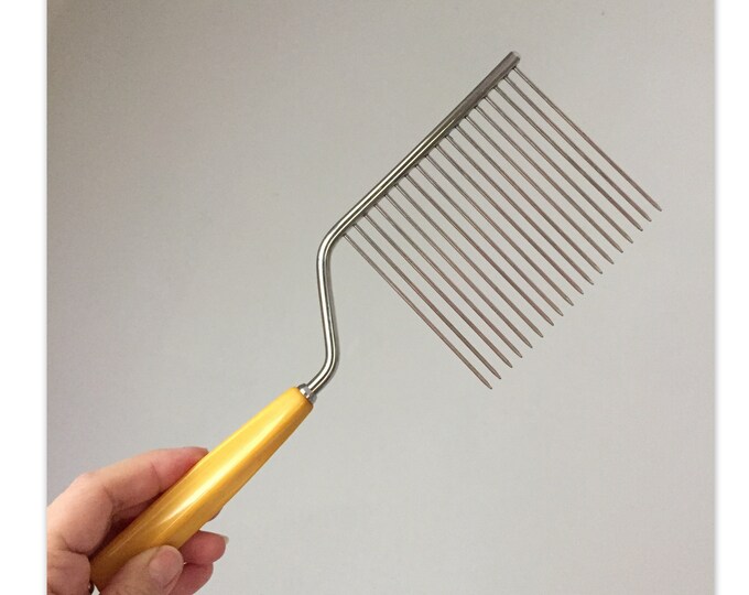 Vintage Schneider Toledo Cake Breaker or Slicer With Yellow Bakelite ...