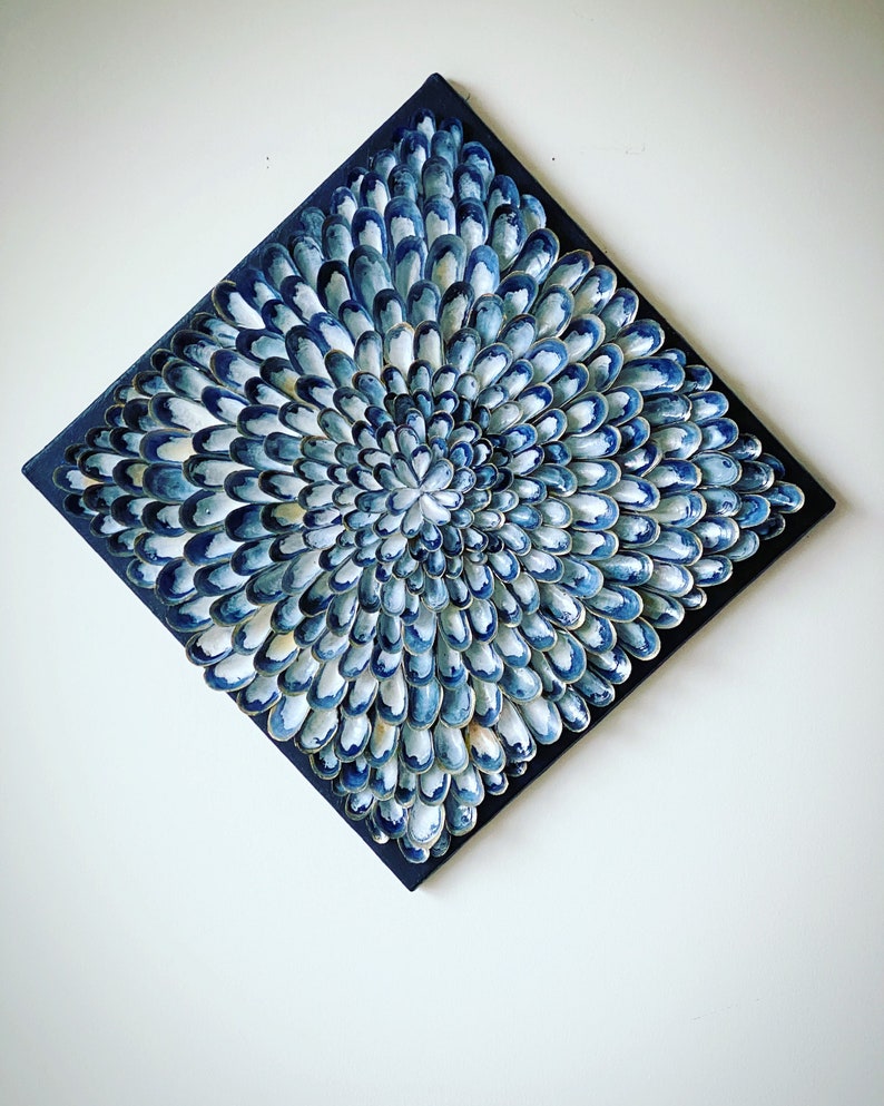 Abha Shell Wall Decor, Blue Grey and White, Beach Vibes, Mussel Shells ...