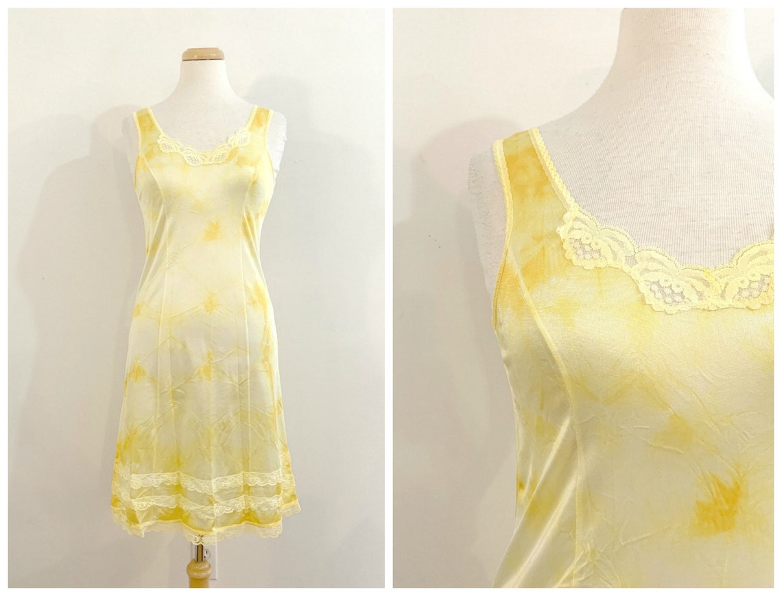 Vintage YELLOW TIE DYE Slip / Size Small Medium - Etsy