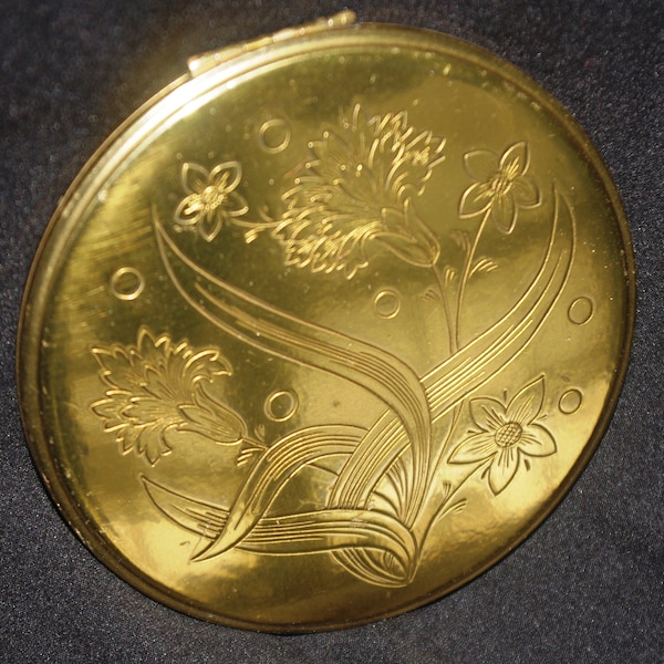 Powder Compact - Etsy