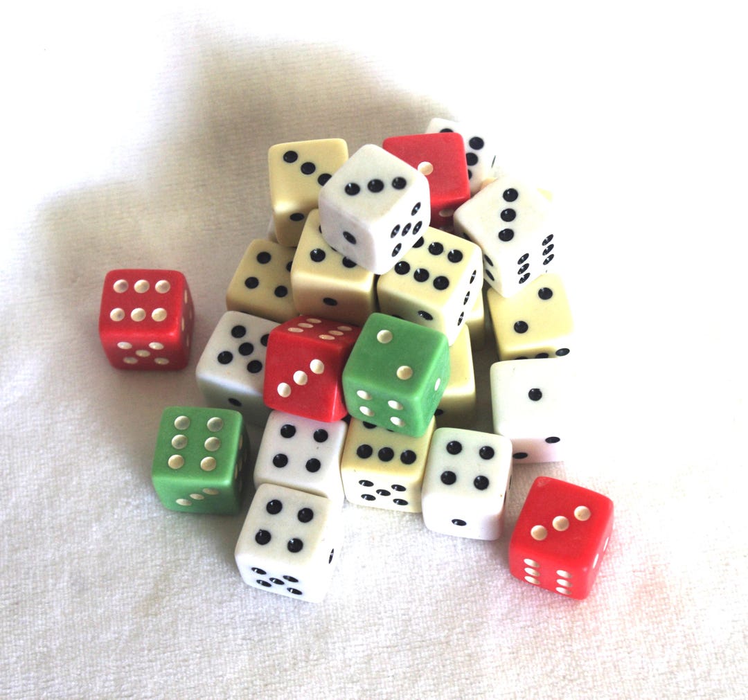 Vintage Game Dice Lot: Hard Plastic, White, Cream, Red, Green, 26 ...