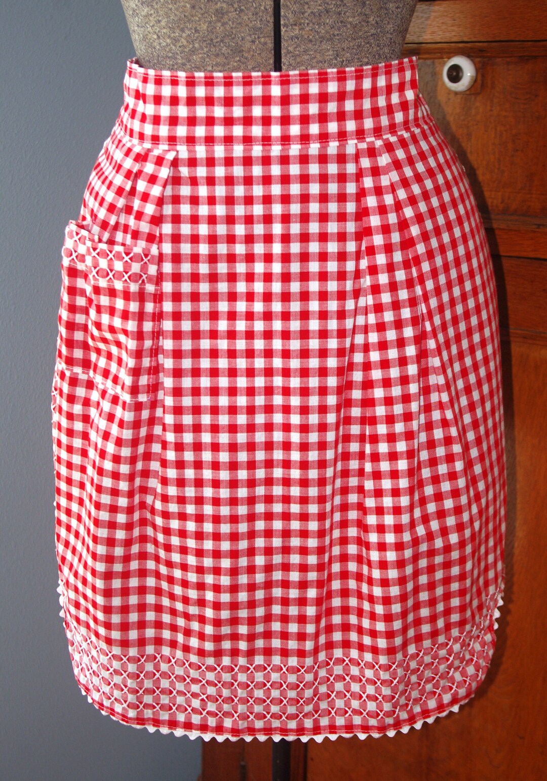 Vintage Half Apron: 1950s Chicken Scratch / Amish Embroidery, Red ...